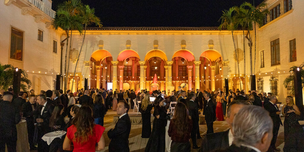 Celebrando los Premios Ponce de León 2024 en Miami | COMPLOT Magazine